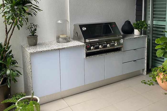 Weatherproof Outdoor Kitchens